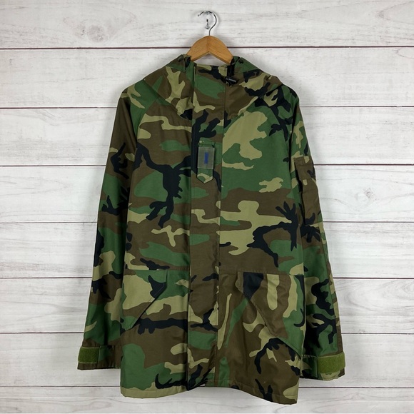 GORE-TEX | Jackets & Coats | Us Military Cold Weather Camo Parka ...